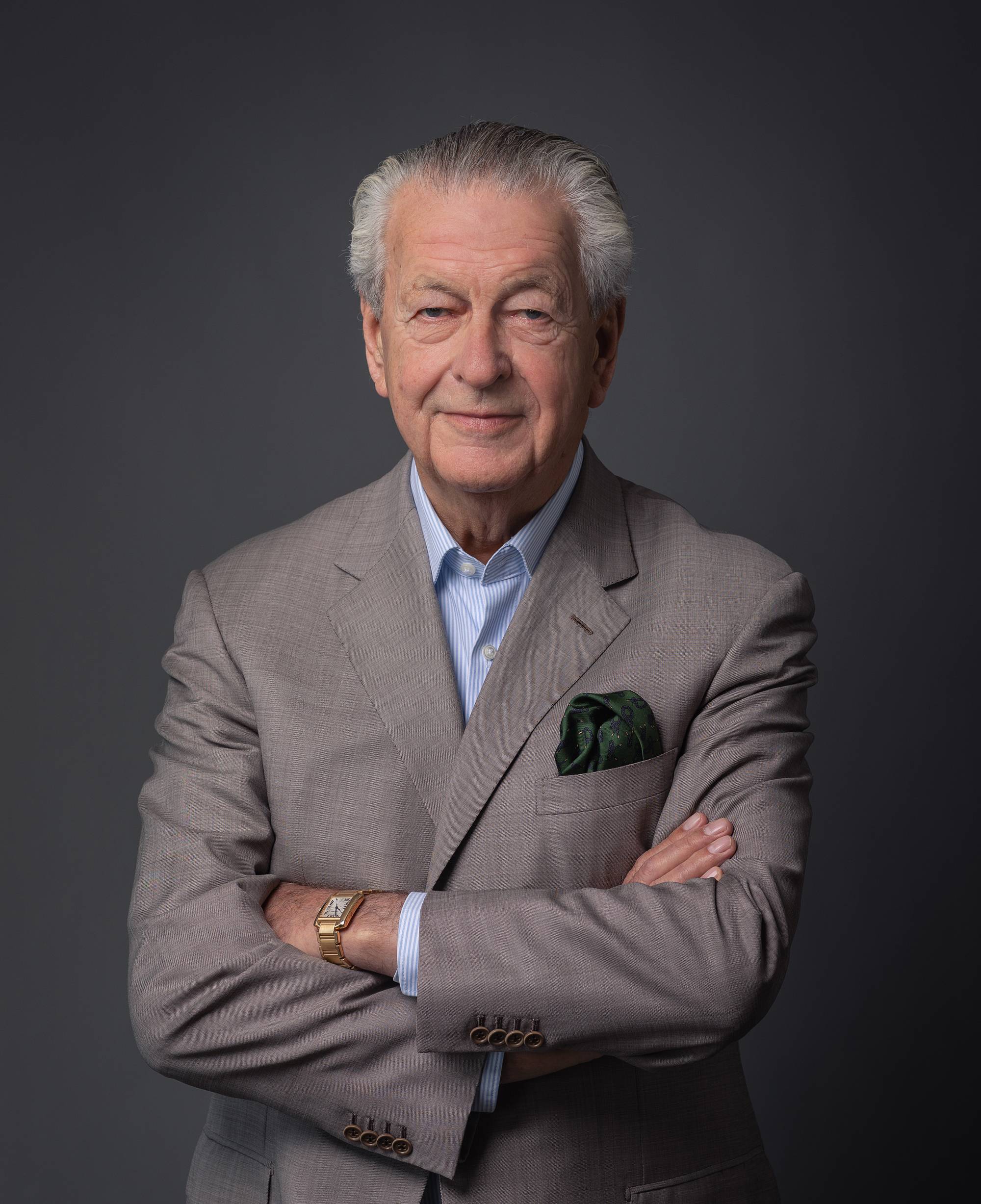 Kommer Damen Receives Lifetime Achievement Award