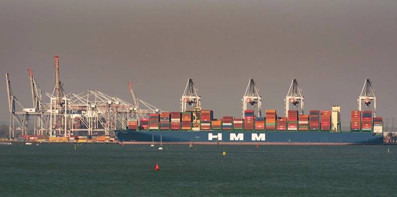 DP World Predicts 15-20% Freight Rate Drop