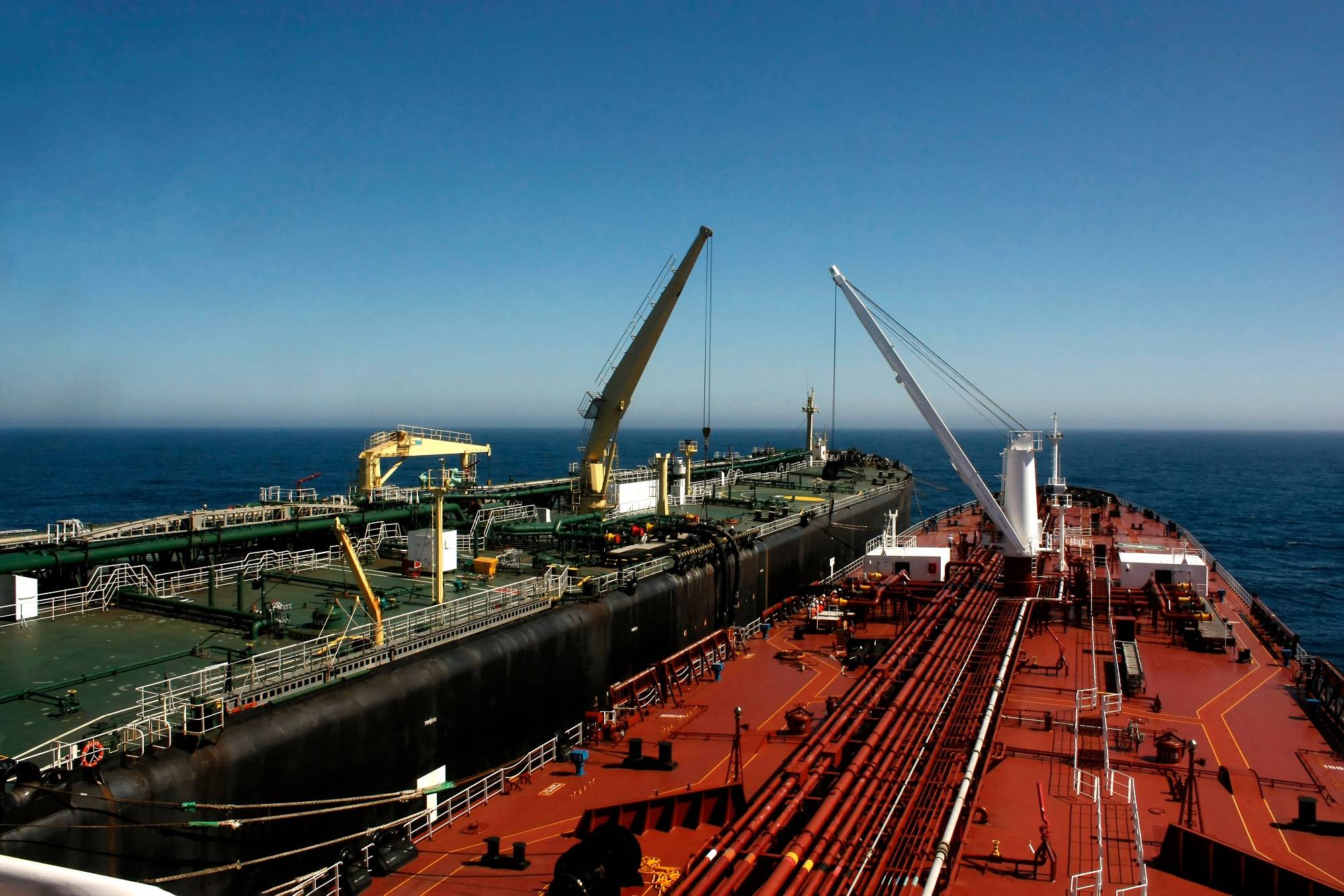 Lukoil Sets Up Ship-To-Ship Russian Oil Loadings Near